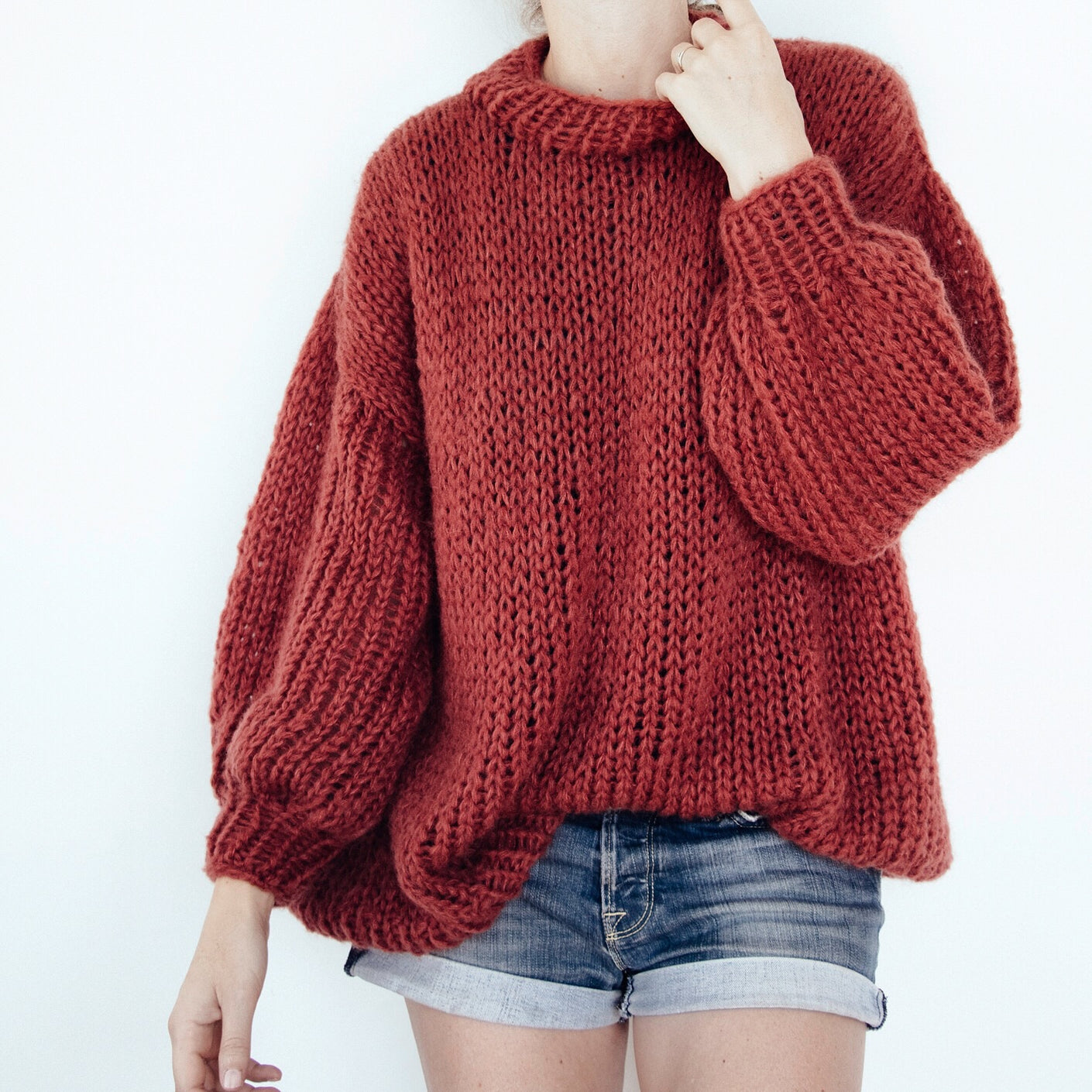 HANDMADE KNITS– CLUB KNIT