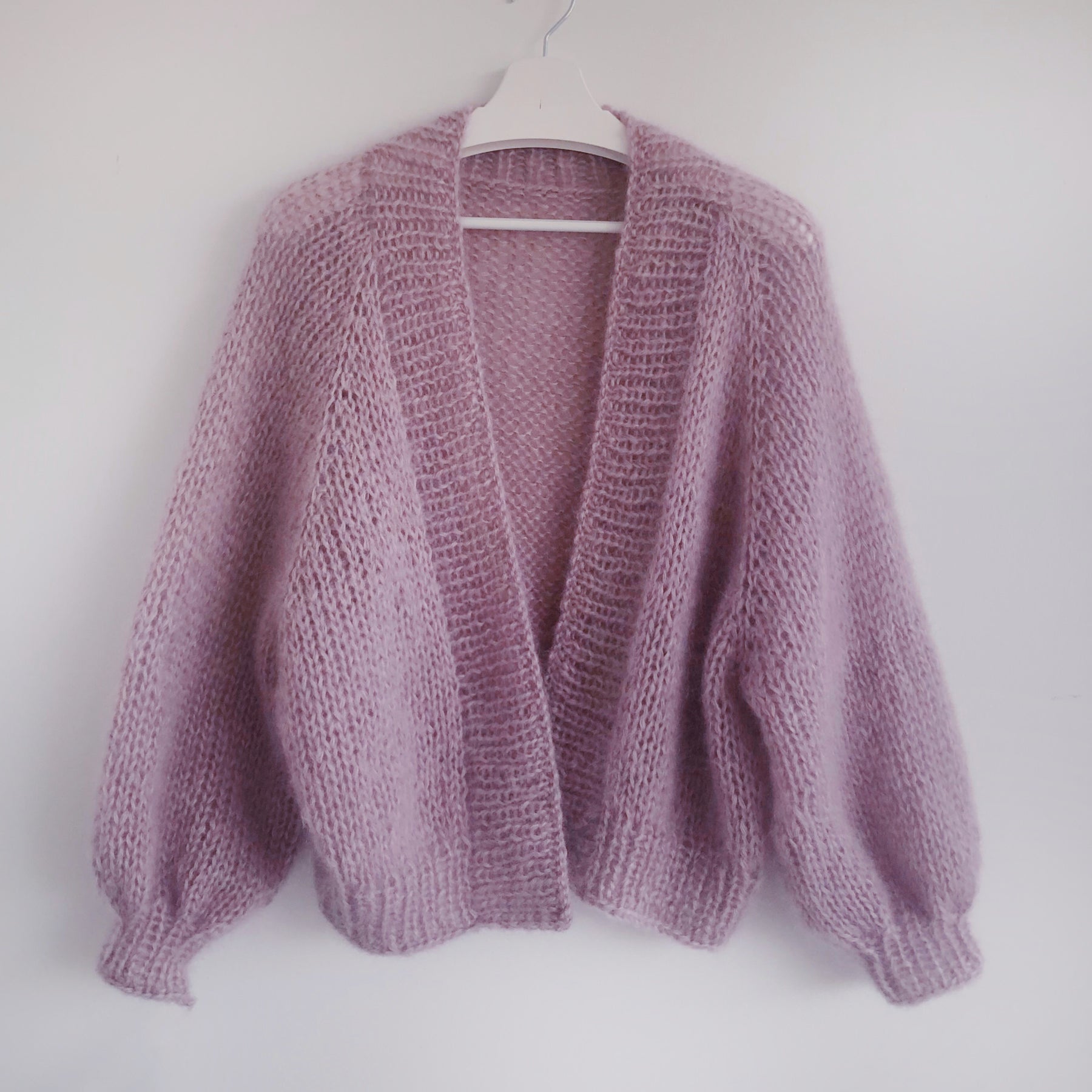 HANDMADE KNITS– CLUB KNIT